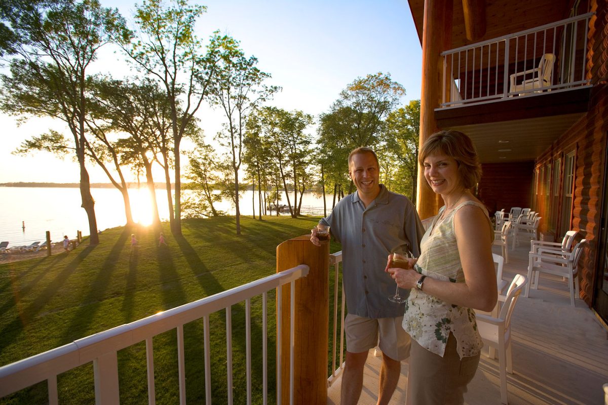 Lodge Lake Views from the Inside Out Gallery | Detroit Lakes M